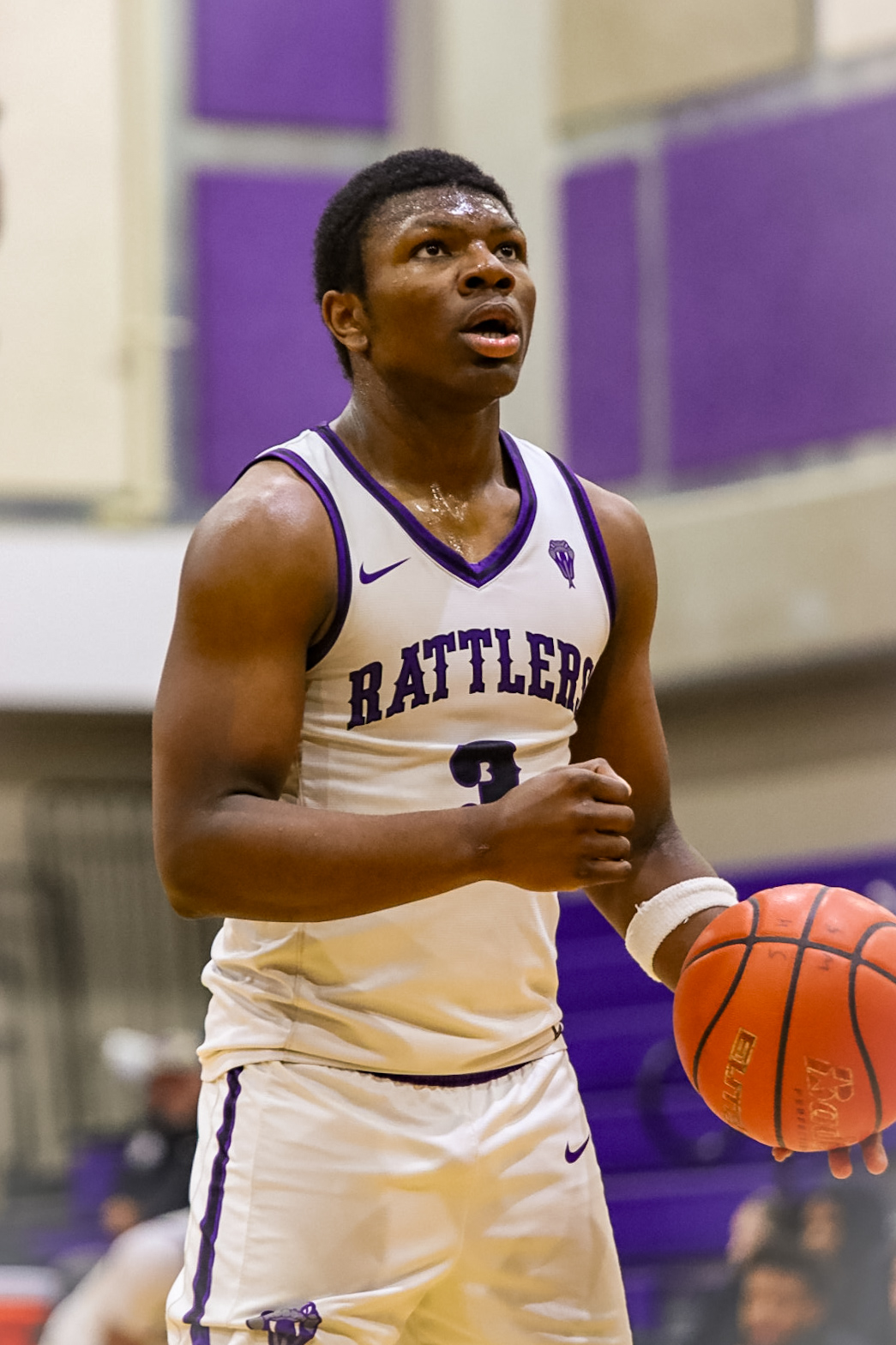 Rattlers men’s basketball upset no. 25 Cibolo Steele 74-67 to capture ...